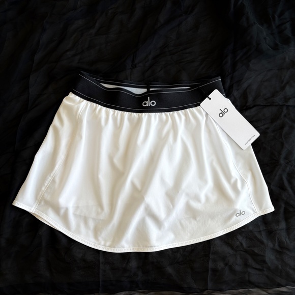 ALO Yoga | Skirts | Alo Yoga Match Point Tennis Skirt | Poshmark